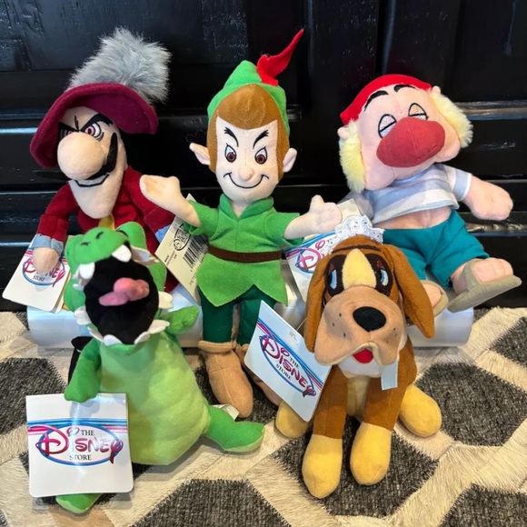 Disney | Toys | Vintage Walt Disney Plush Nwt Peter Pan Captain Hook ...